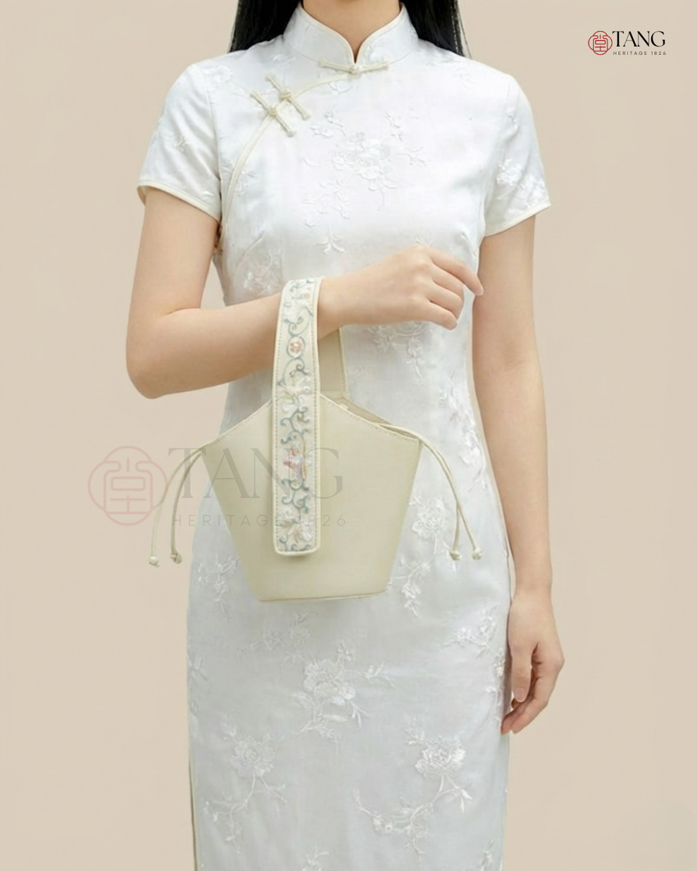 Tang Red 20 Embroidered Ten-Thousand Vines Bucket Tote – Tang Heritage