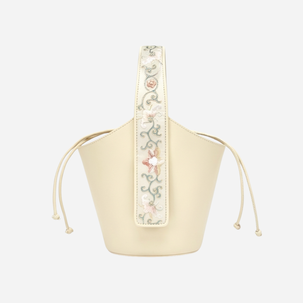 Tang Red 20 Embroidered Ten-Thousand Vines Bucket Tote – Tang Heritage