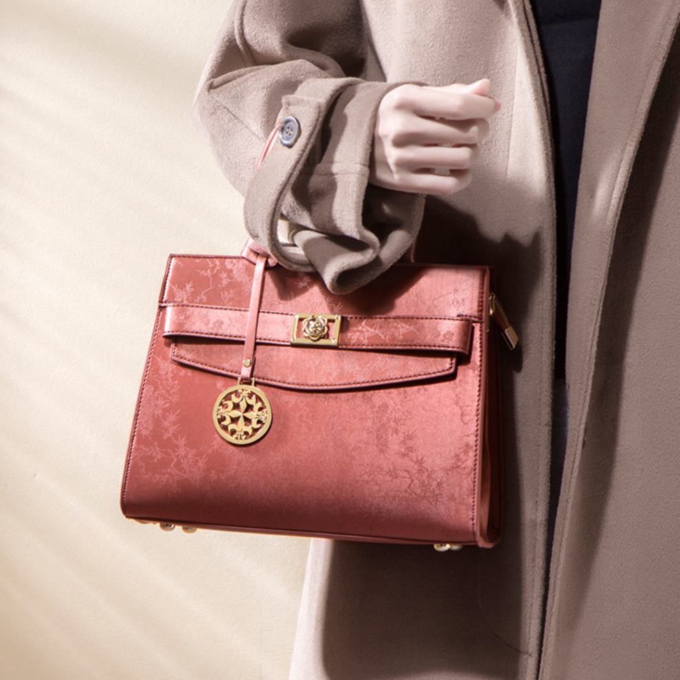 Tang Red 27 Silk Tote Bag – Tang Heritage