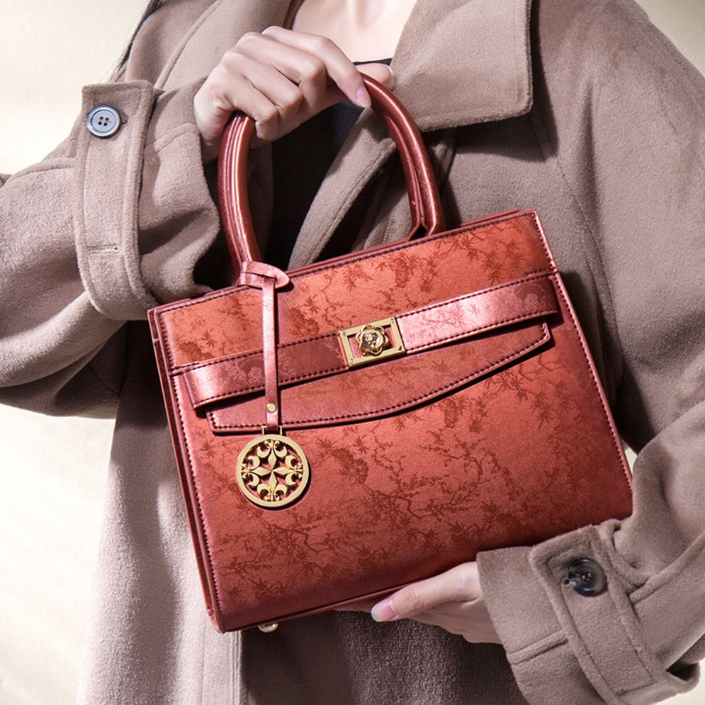 Tang Red 27 Silk Tote Bag – Tang Heritage
