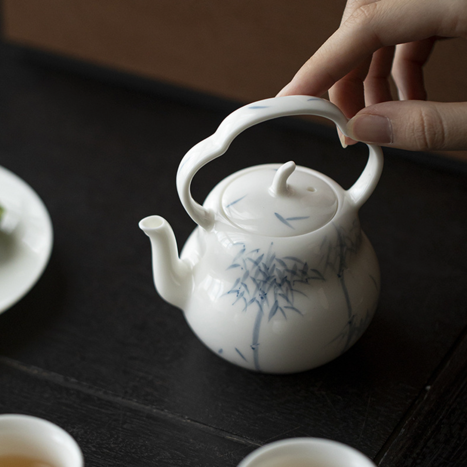 Qing Hua Bamboo Cloud Handle Tea Pot – Tang Heritage